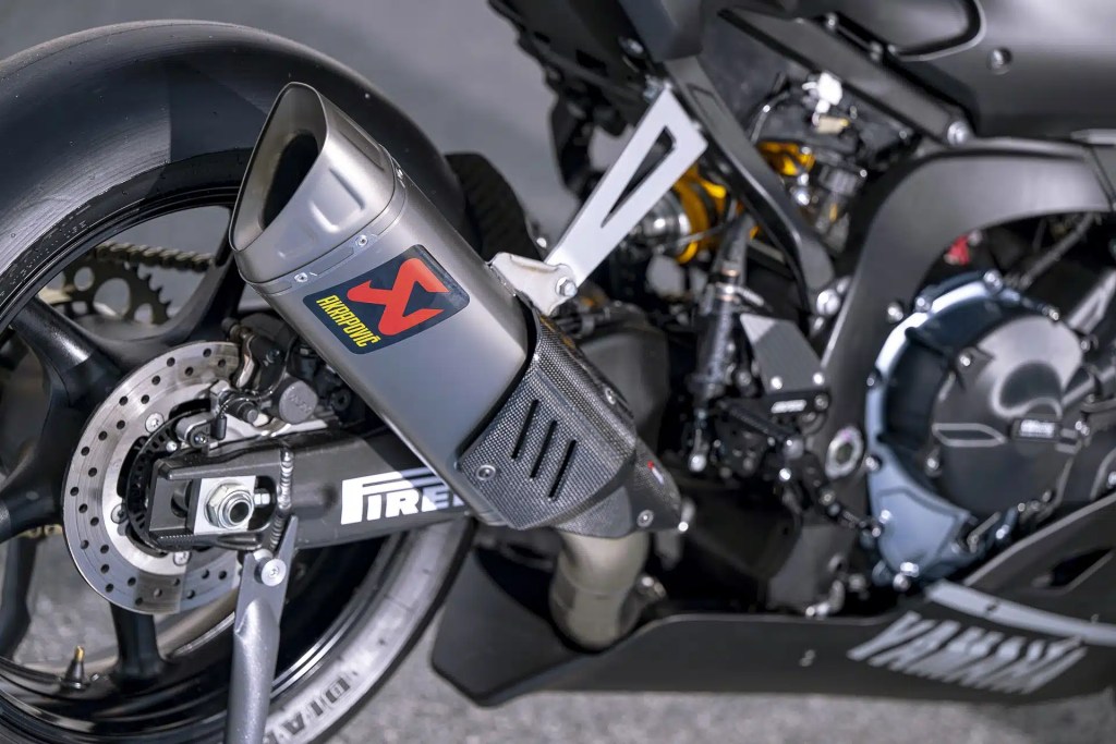 Yamaha sorprende con su nueva YZF-R9 en el Mundial de Supersport