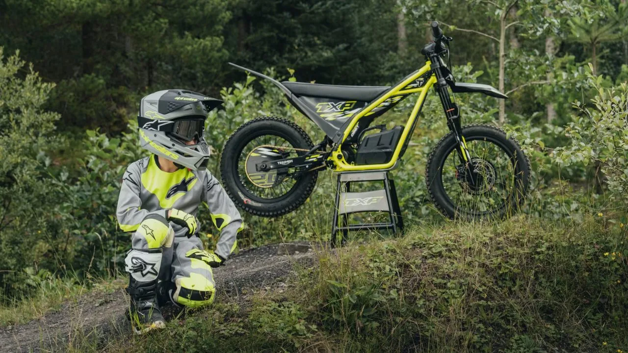 Triumph TXP: gama eléctrica infantil 2-en-1 para formar a los moteros ...